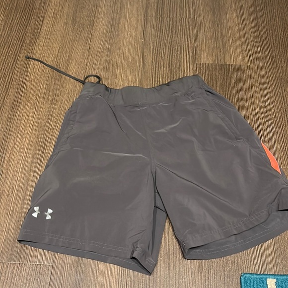 Under Armour | Shorts | Grey Medium Under Armor Running Shorts | Poshmark